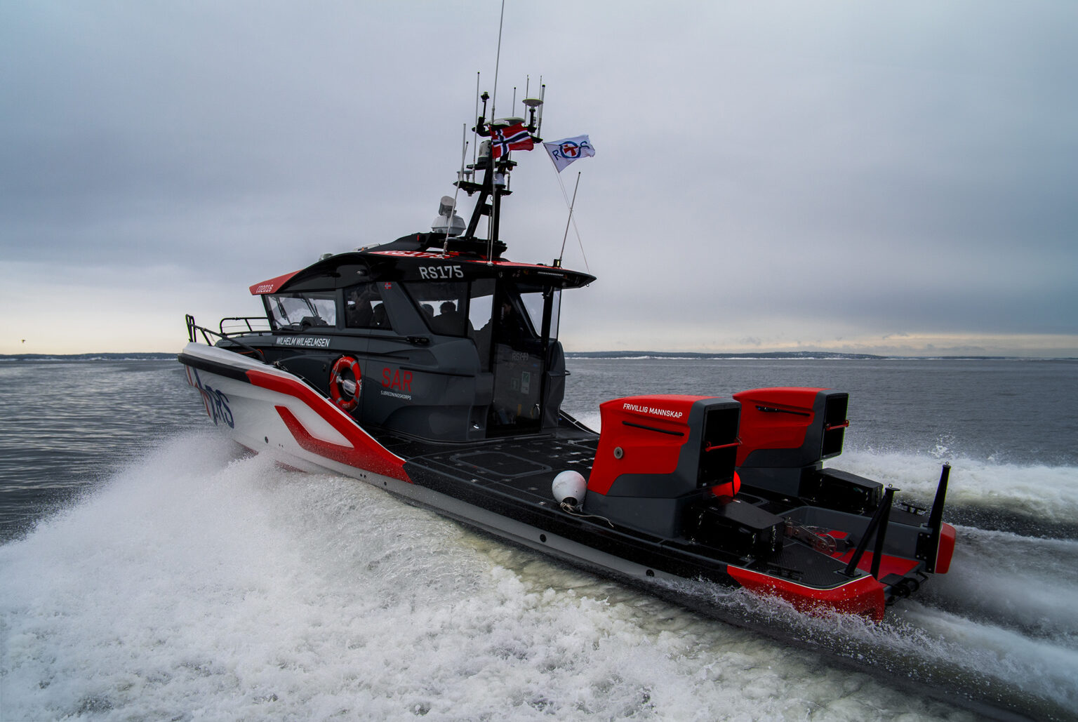 Developing The Future of Search and Rescue - Hydrolift P45 RS 175 ...