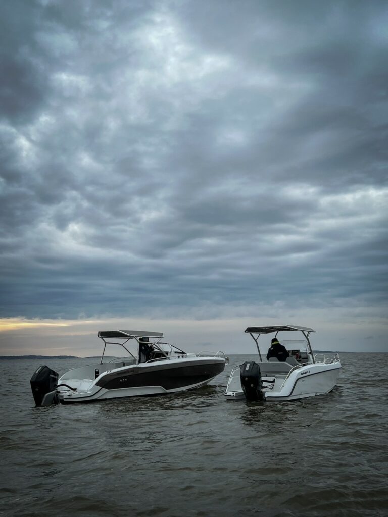 Hydrolift X-Series with Bimini Top