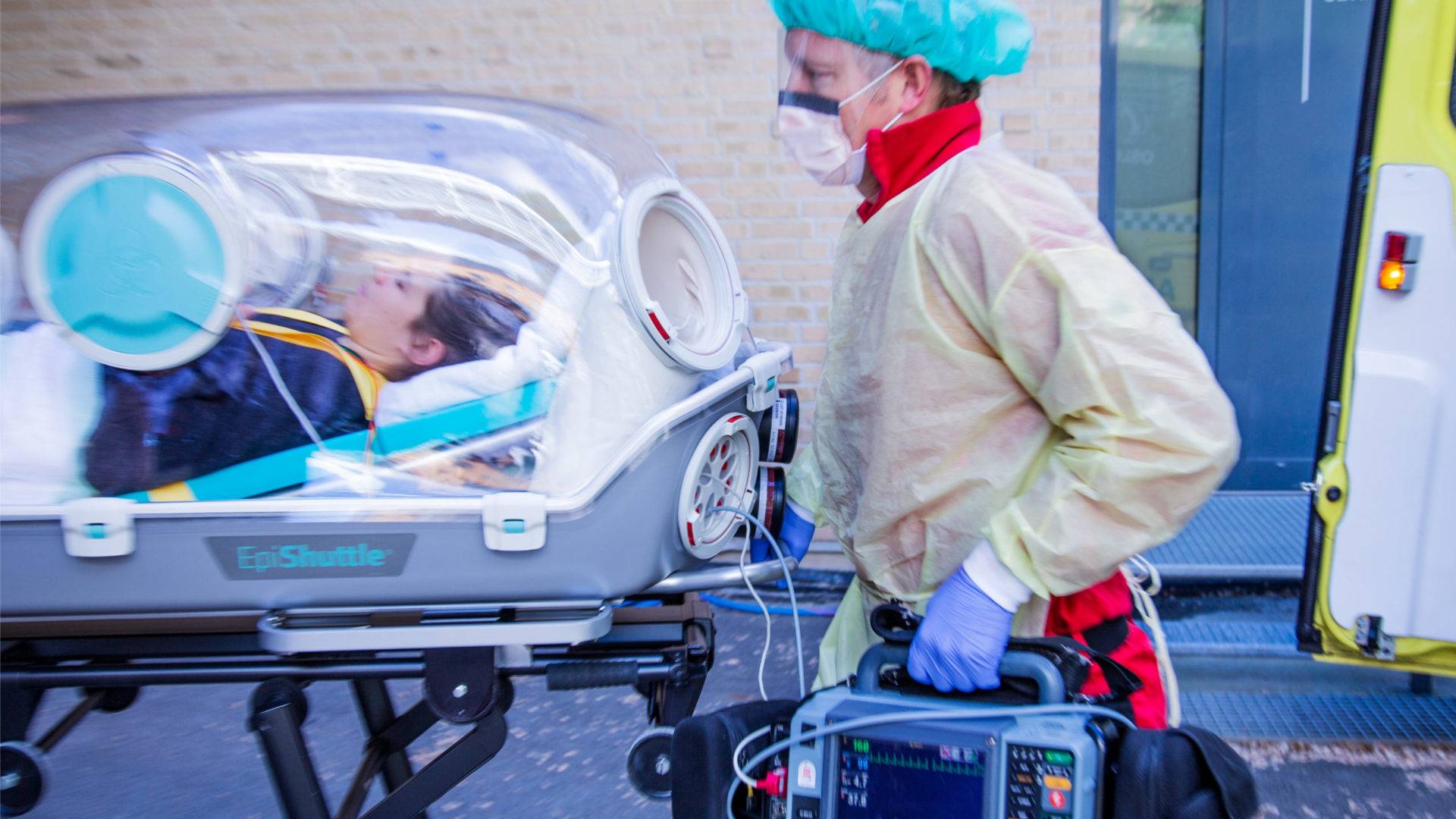 Patient isolation unit: Soft or hardtop? – EpiGuard